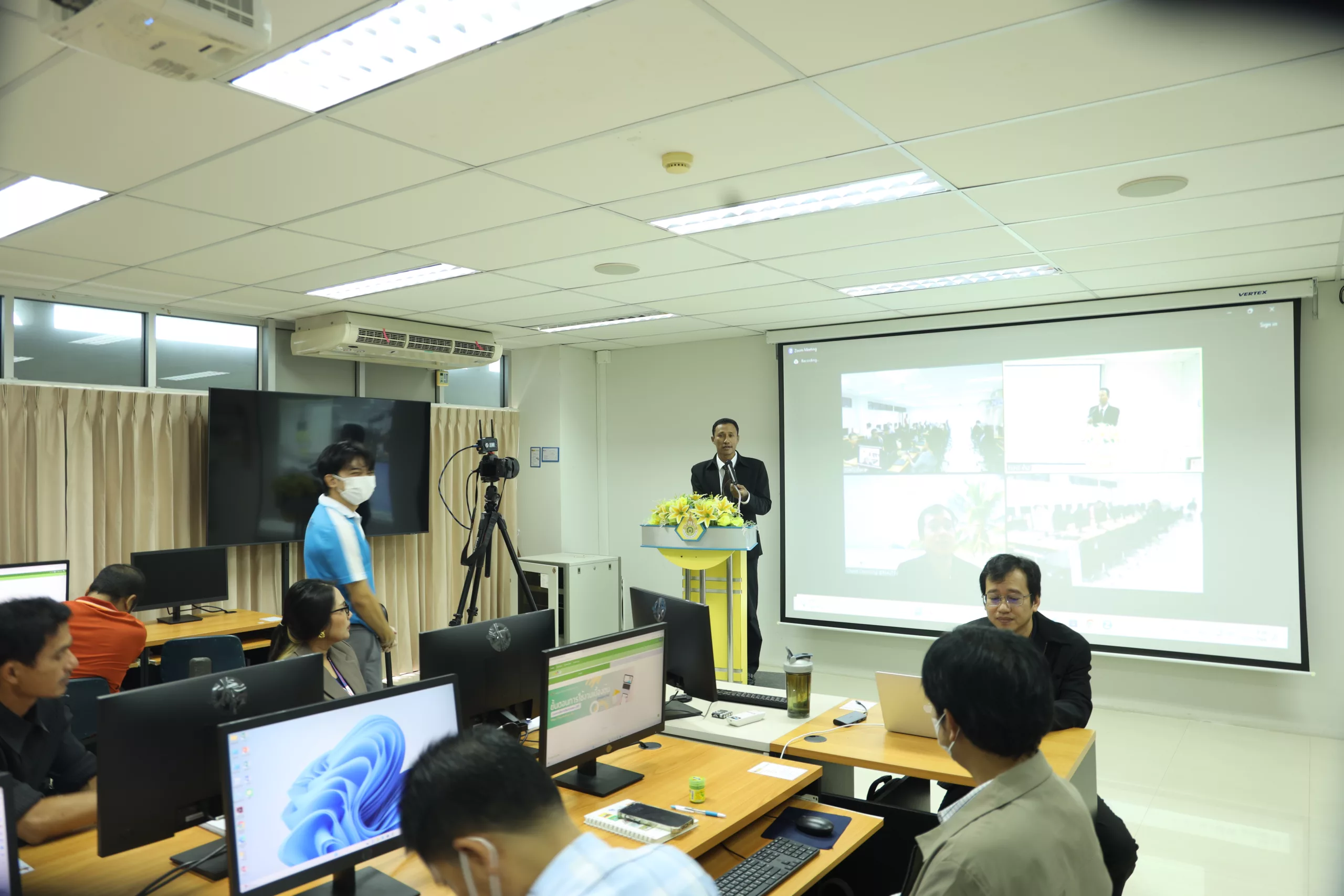 สำนักวิทยบริการเเละเทคโนโลยีสารสนเทศ จัดโครงการอบรมเชิงปฏิบัติการ การ ...