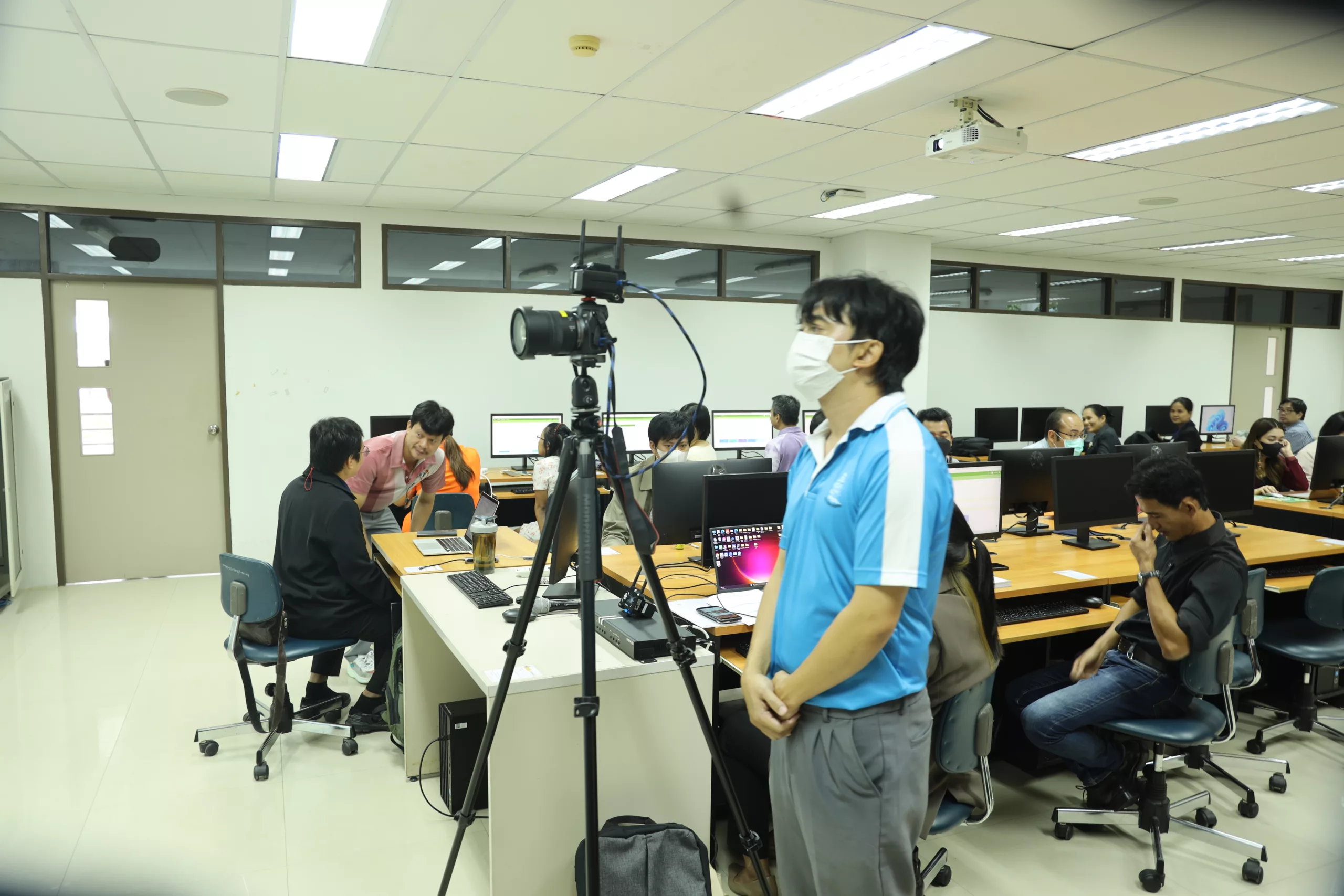 สำนักวิทยบริการเเละเทคโนโลยีสารสนเทศ จัดโครงการอบรมเชิงปฏิบัติการ การ ...