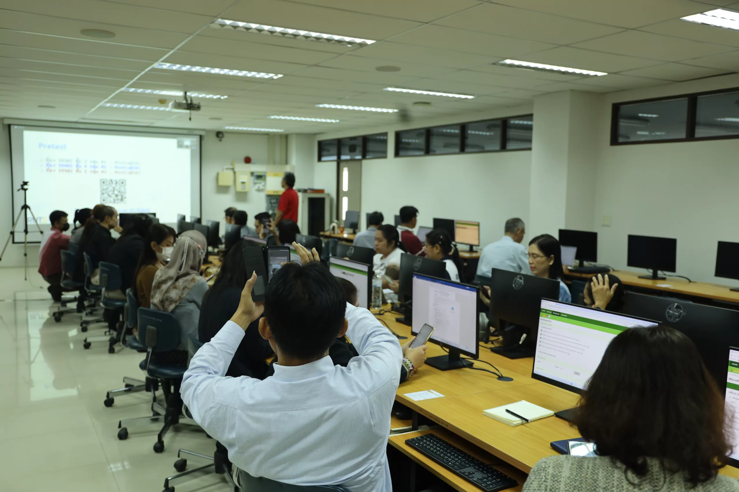 สำนักวิทยบริการเเละเทคโนโลยีสารสนเทศ จัดโครงการอบรมเชิงปฏิบัติการ การ ...