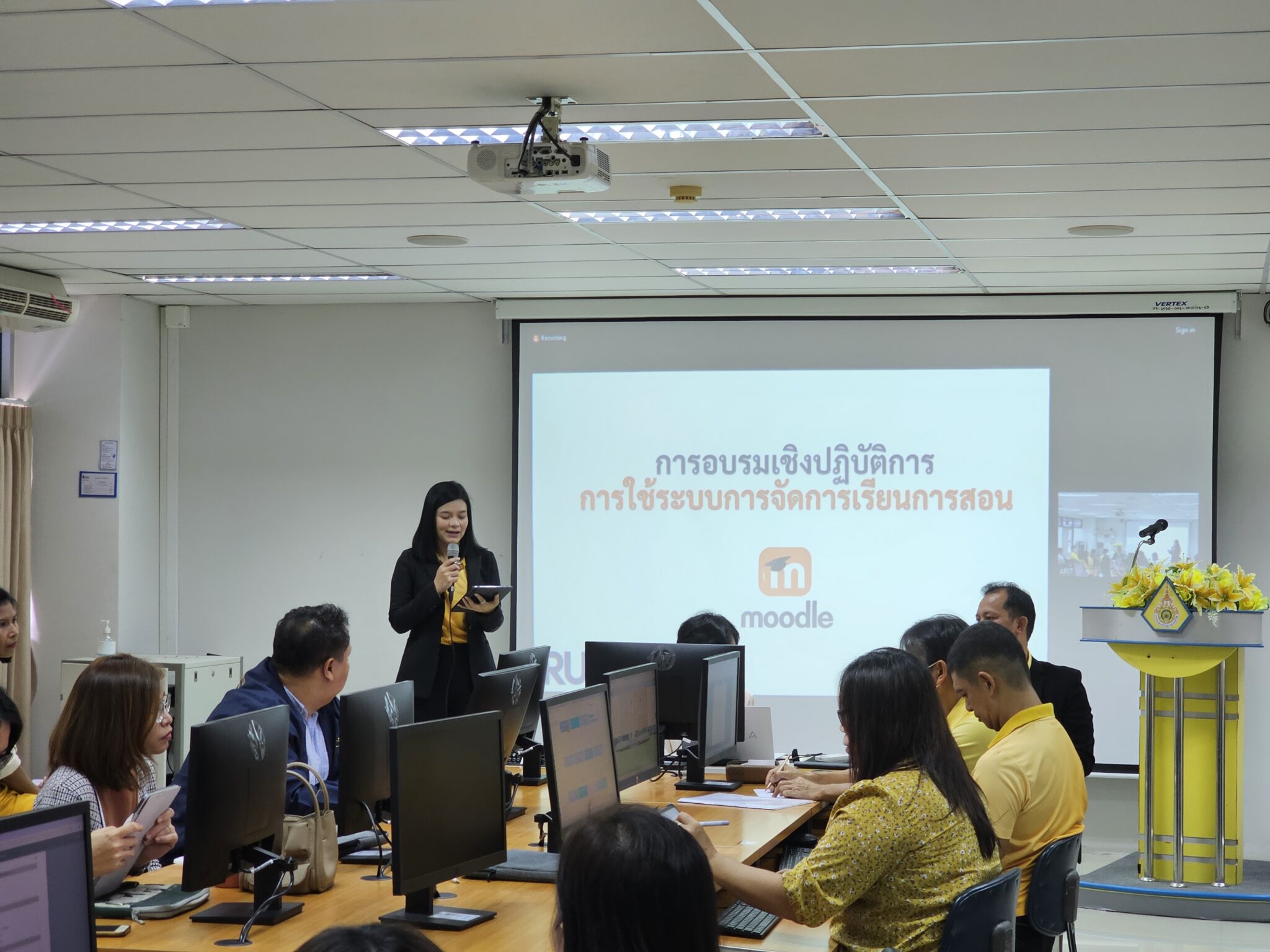 สำนักวิทยบริการฯ จัดโครงการอบรมเชิงปฏิบัติการ การใช้ระบบการจัดการเรียน ...